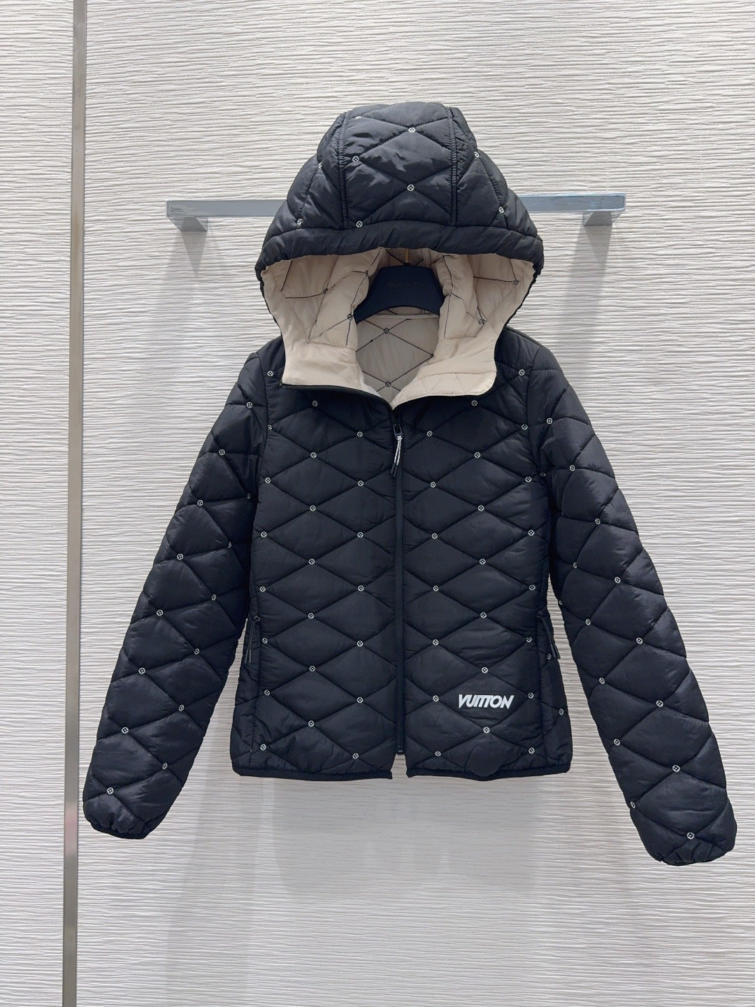 Louis Vuitton Mont – Monzo Brands